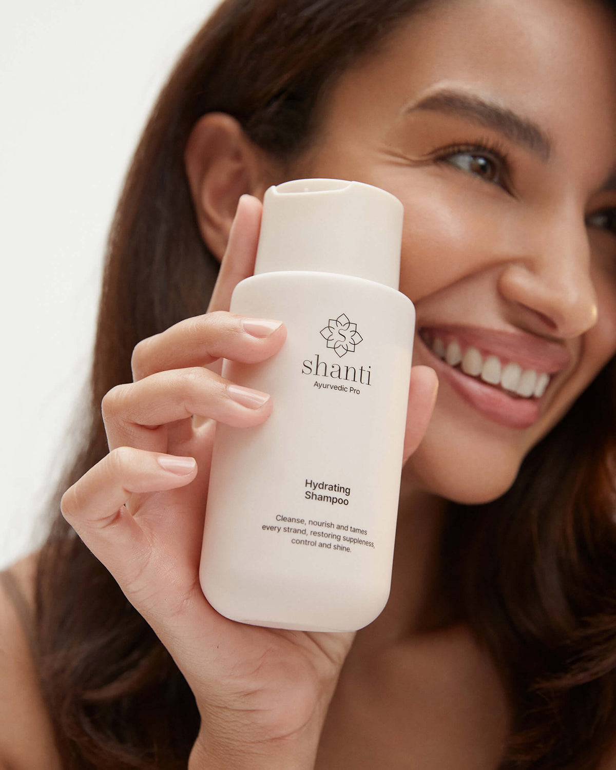 Does Hydrating Shampoo Help With Dandruff? – Shanti